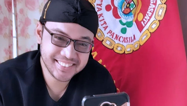 Laporkan Ustadz Khalid Basalamah Perihal Wayang, Sandy Tumiwa Dipanggil Bareskrim Polri - TIMES ...