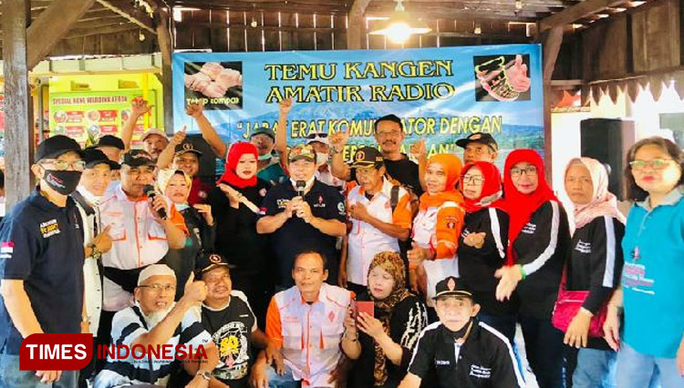 Ingin Tetap Eksis, Pencinta Radio Amatir Indonesia Berkumpul - TIMES ...