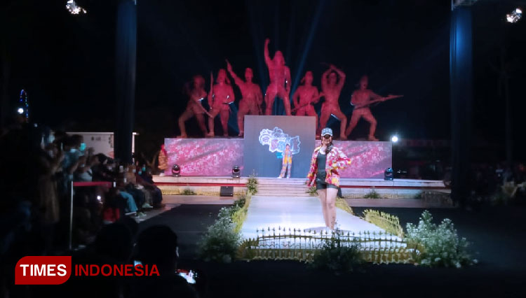 Festival Batik Blitar Keren Sukses Hipnotis Warga Blitar - TIMES Indonesia