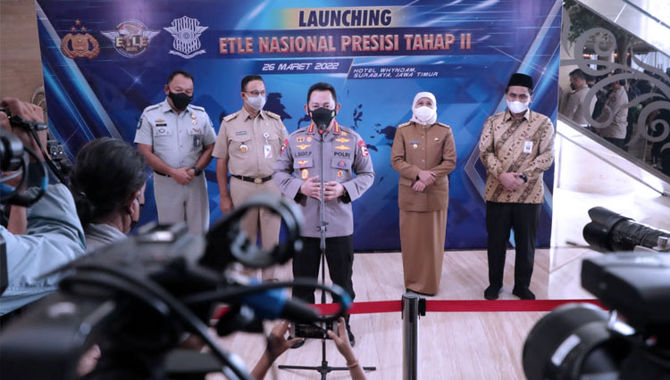 Dukung ETLE, Kapolri Beri Penghargaan Kepada Kepala Daerah dan Stakeholder - TIMES Indonesia