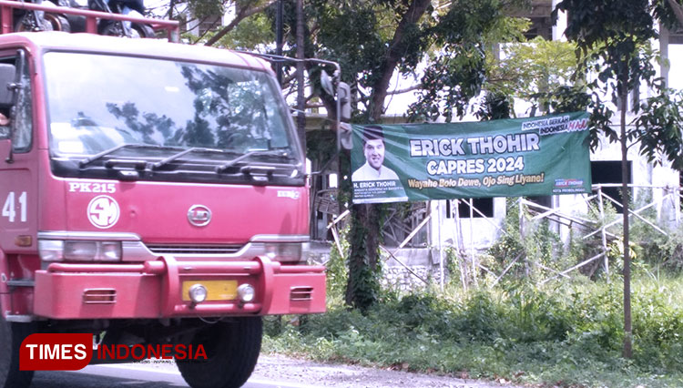 Banner Erick Thohir Capres 2024 Mulai Menjamur, Begini Kata Warga ...