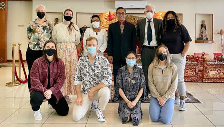 Kunjungi KBRI Canberra, Siswa Tentara Australia Dikenalkan Budaya ...