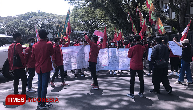 Catat! BEM Malang Raya Bakal Gelar Aksi Demo Besok di Alun-Alun Tugu ...