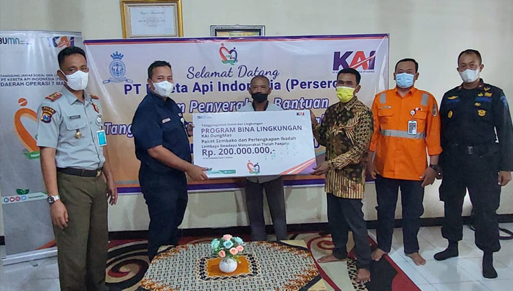 Daop 7 Madiun Berikan 1000 Paket Sembako untuk Warga Kurang Mampu ...