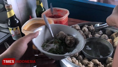 4 Rekomendasi Bakso Kaki Lima Rasa Istimewa di Kota Malang - TIMES ...
