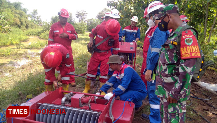 Gerak Cepat, Pertamina Atasi Kebakaran dan Bersihkan Ceceran Minyak di ...