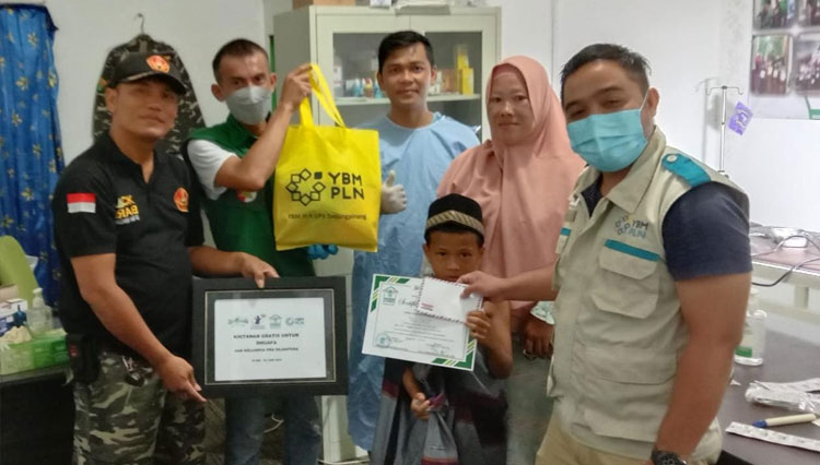 Klinik Tanpa Kasir dan YBM PLN UIP Sumbagteng Laksanakan Khitanan ... Klinik Tanpa Kasir dan YBM PLN UIP Sumbagteng Laksanakan Khitanan ...