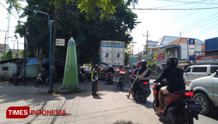Biang Kemacetan, Pelebaran Jalan Manyar Gresik Didukung Masyarakat ... Biang Kemacetan, Pelebaran Jalan Manyar Gresik Didukung Masyarakat ...