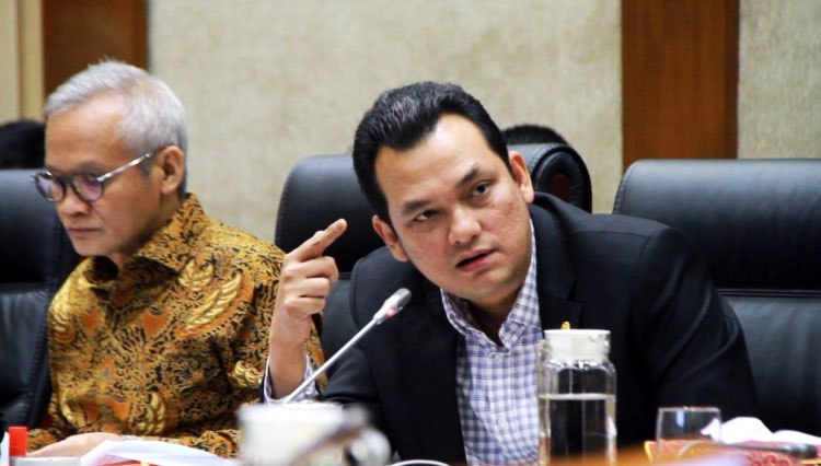 Pimpinan Komisi VI Apresiasi BAPPEBTI Luncurkan Call Center Korban ...