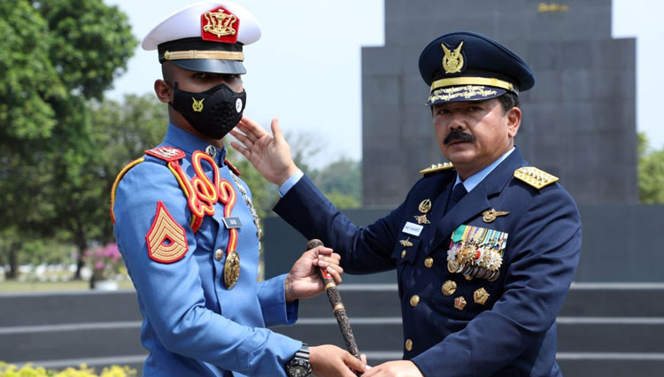 Hadiri Wisuda Purnawira PATI, Hadi Tjahjanto: Terus Mengabdi kepada ...