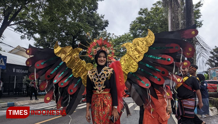 Pawai Kebhinnekaan dan Fashion Show Warnai Kemeriahan Milad ke-29 MAN ...