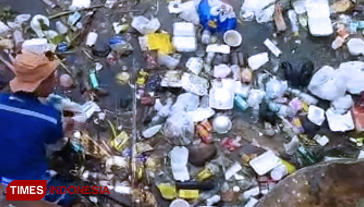 World Cleanup Day, Momentum Gugah Kepedulian pada Masalah Sampah Kota Tasikmalaya - TIMES Indonesia