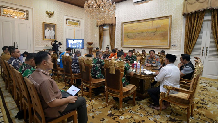 Soal Gempa Cianjur, Ridwan Kamil: Jangan Sampai Ada Warga Luka-luka yang Terlantar - TIMES Indonesia