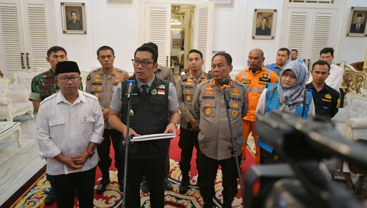 Soal Gempa Cianjur, Ridwan Kamil: Jangan Sampai Ada Warga Luka-luka yang Terlantar - TIMES Indonesia