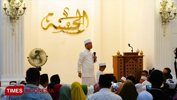 Ribuan Warga Banjiri Pengajian Akbar dan Doa Bersama Gempa Cianjur ... Ribuan Warga Banjiri Pengajian Akbar dan Doa Bersama Gempa Cianjur ...