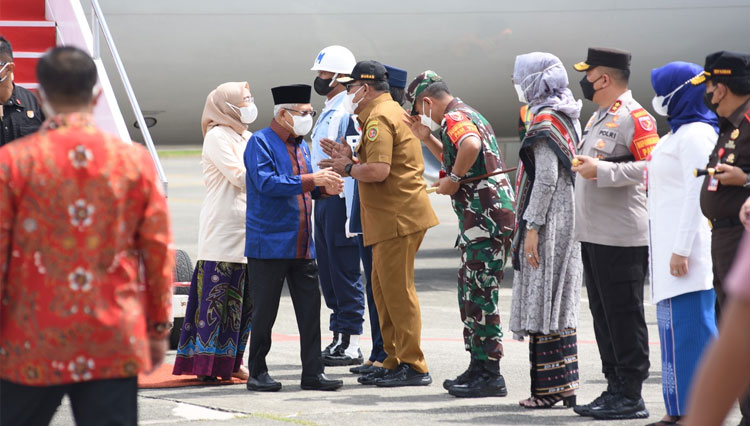 Wakil Presiden Ma’ruf Amin Singgahi Ambon Sebelum Kunker ke Papua ...
