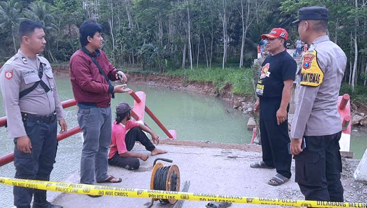 Jembatan Borang Ambles, Dua Pegawai DPUPR Pacitan Jadi Korban - TIMES Jatim