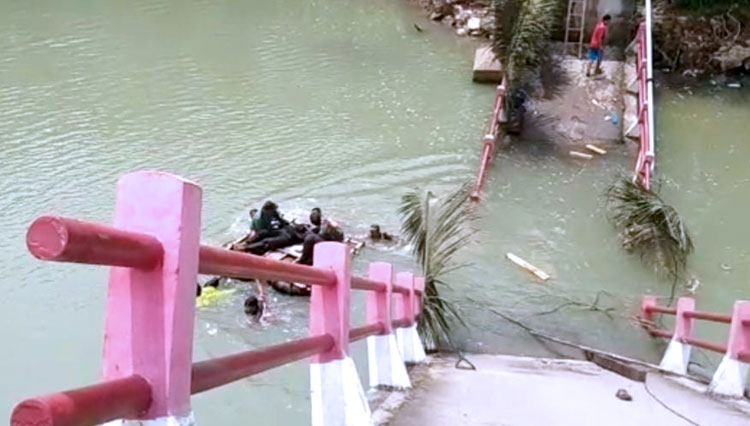 Jembatan Borang Ambles, Dua Pegawai DPUPR Pacitan Jadi Korban - TIMES Indonesia