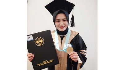 Wiwi Widiawati, Mantan TKI yang Jadi Kades di Kabupaten Majalengka Raih Gelar Magister - TIMES ...