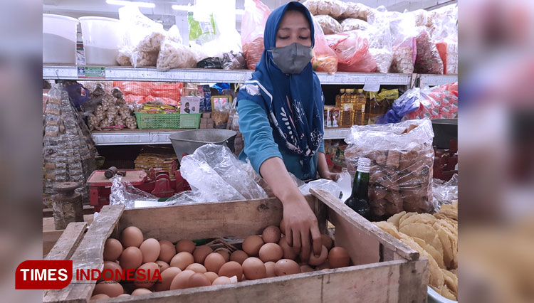 Jelang Nataru, Harga Daging Ayam Naik di Ngawi, Harga Telur Turun - TIMES Indonesia