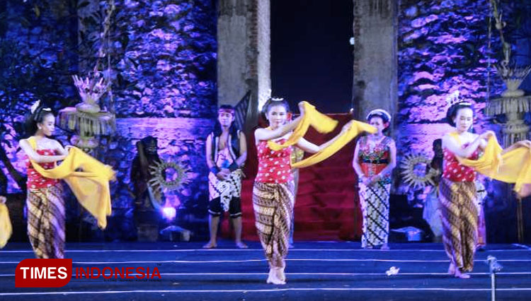 Kediri Art Performance Mbarang Jantur, Paduan Kolaborasi 4 Kelompok Seni Budaya - TIMES Jatim