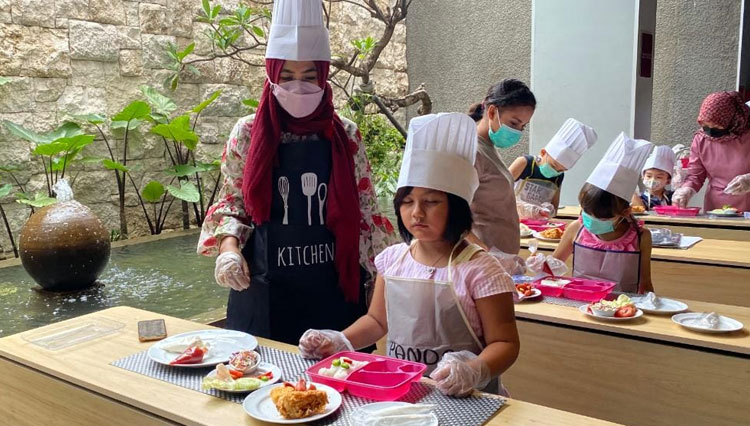 Sambut Hari Ibu, Favehotel Sidoarjo Gelar Mom And Kids Cooking Class - TIMES Jatim