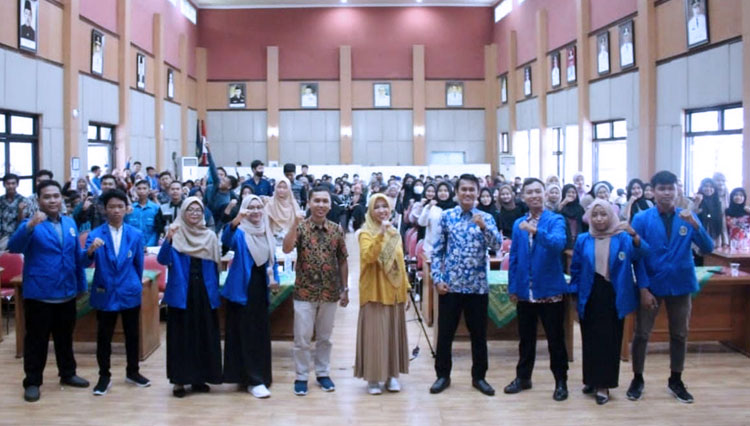 STKIP PGRI Pacitan Gelar Pelatihan Program Kreativitas Mahasiswa, Ini ...