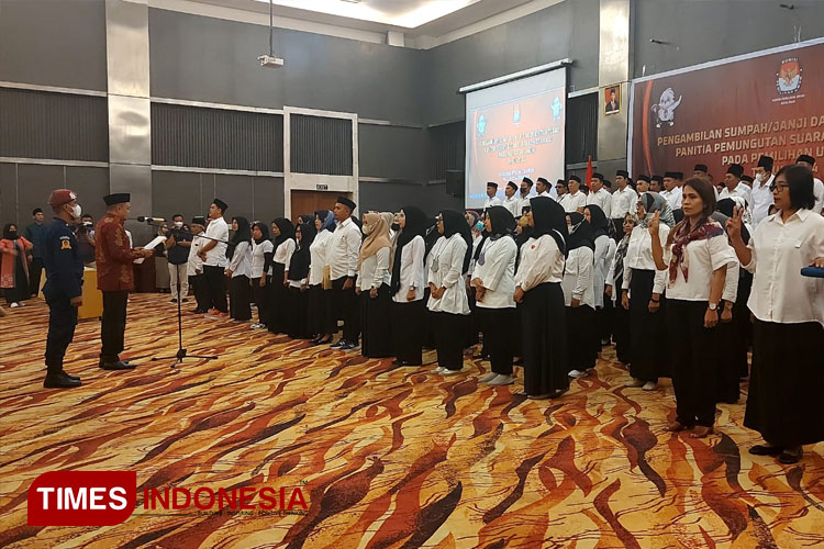 Usai Dilantik, KPU Kota Palu Minta PPS Jaga Netralitas - TIMES Indonesia Usai Dilantik, KPU Kota Palu Minta PPS Jaga Netralitas - TIMES Indonesia