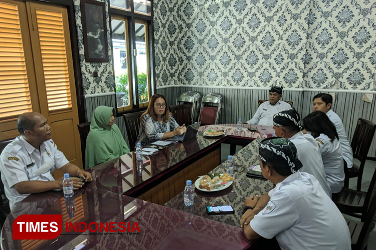 Tertarik Sejarah Budaya Blitar, Universtias Leiden KITLV Cari Literasi ...