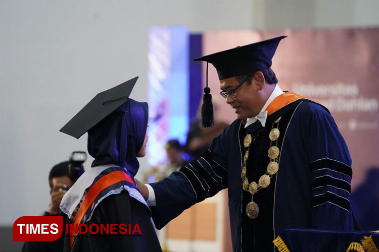 UAD Wisuda 1.452 Mahasiswa Program Sarjana dan Pascasarjana - TIMES Indonesia
