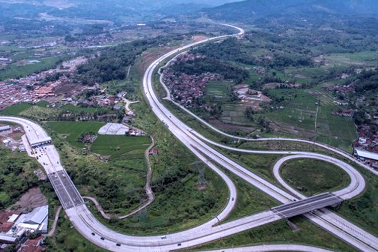 Bapenda Majalengka Berpacu Manfaatkan Jalan Tol Cisumdawu untuk Tarik Investor - TIMES Jatim