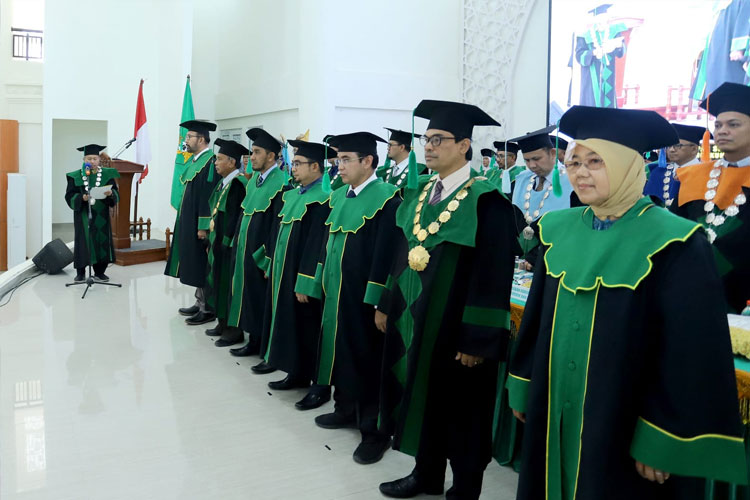 Sekjen Kemenag RI Kukuhkan Tujuh Guru Besar UIN Ar-Raniry - TIMES Indonesia