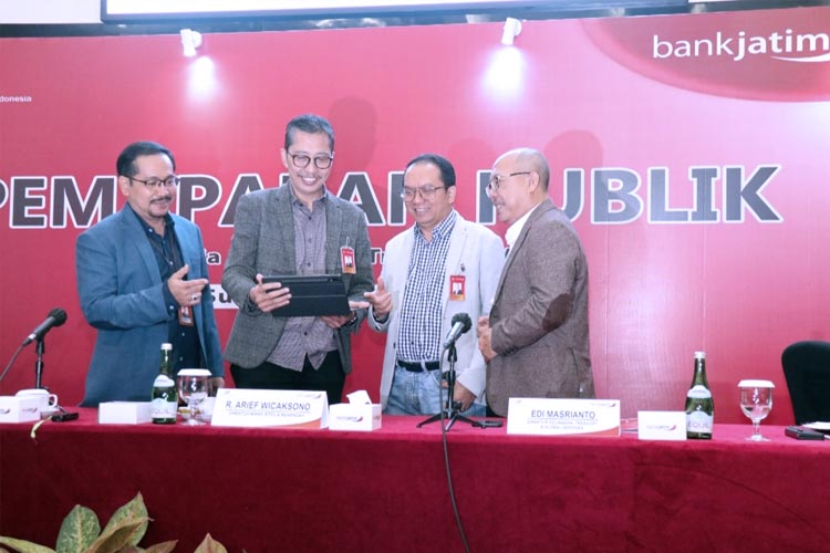 Canangkan Transformasi Lima Pilar, Kinerja Kredit Bank Jatim Tumbuh Lampaui Target - TIMES Indonesia