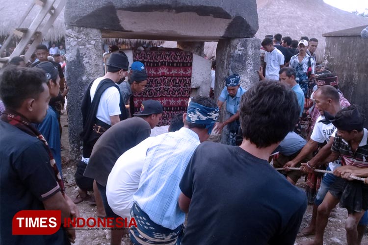 Kisah Unik Papanggang Saat Upacara Pemakaman Bangsawan Kampung ...