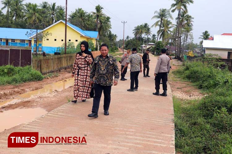 Jalan Rusak Taliabu yang Viral, Ternyata Dalam Tahap Pekerjaan oleh ...