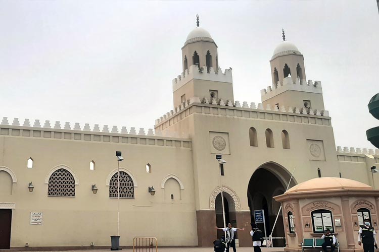 Waktu Miqat di Bir Ali Dibatasi, Jemaah Haji Diimbau Memakai Kain Ihram ...