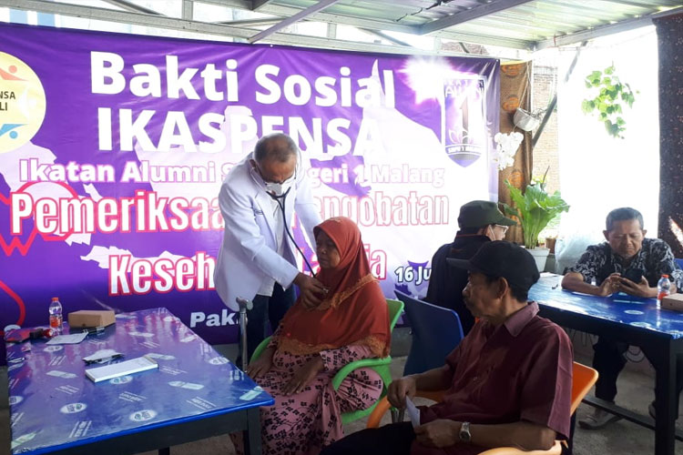 Bakti Sosial IKASPENSA Hadir Sebagai Ikon Kegiatan Rutin Tahunan - TIMES Indonesia