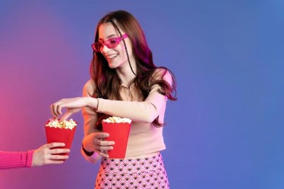 Science 101: The Fascinating Explanation Behind Popping Popcorn - TIMES ...