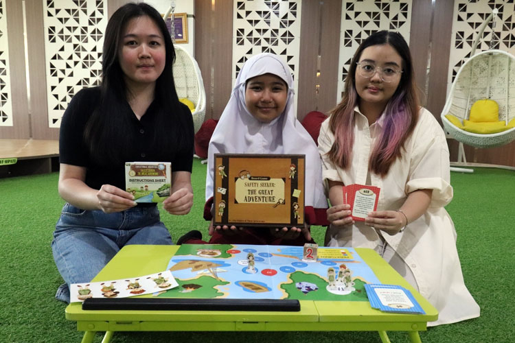 Mahasiswa Ubaya Ciptakan Board Game Pencegahan Kekerasan Seksual pada Anak - TIMES Jatim