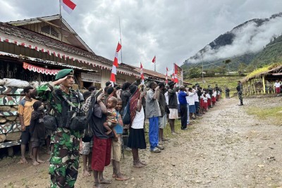 Meski Ada Ancaman, Upacara 17 Agustus di Mbua Papua Berjalan Lancar ...