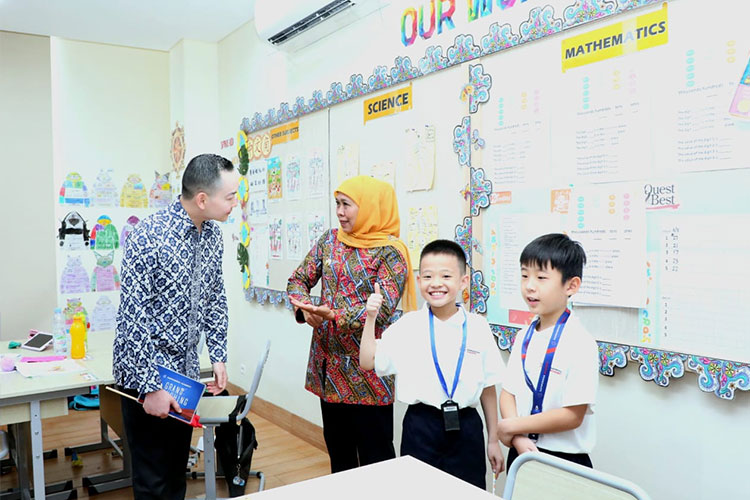 Resmikan Sampoerna Academy Surabaya, Gubernur Khofifah Optimis Jadi ... Resmikan Sampoerna Academy Surabaya, Gubernur Khofifah Optimis Jadi ...