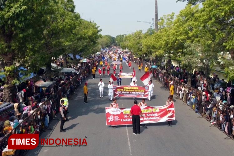 Karnaval Hut Ke 78 RI Kabupaten Tegal, AKBP M Sajarod Zakun Siagakan Personel Ekstra - TIMES ...