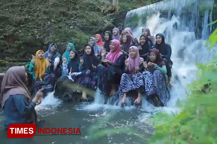 Ekowisata Tahfidz Desa Wisata Bantaragung, Menghafal Al Quran di Pelukan Alam Majalengka - TIMES ...