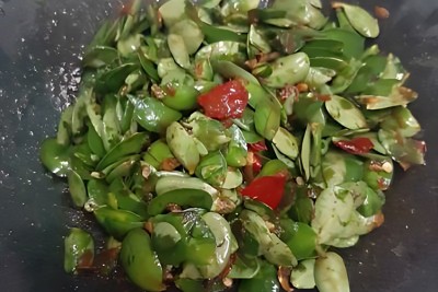Pedasnya Pencok Katel Khas Majalengka yang Menggugah Selera, Ini ...
