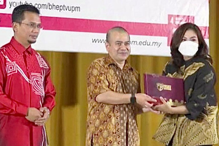 Mutiara Puteri Pribadi: Membawa Semangat dan Prestasi Mahasiswa ...