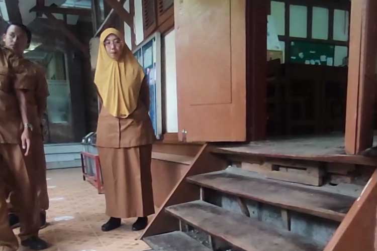 Pusdatin Kemendikbudristek Verifikasi 15 Cagar Budaya Lamongan - TIMES ...