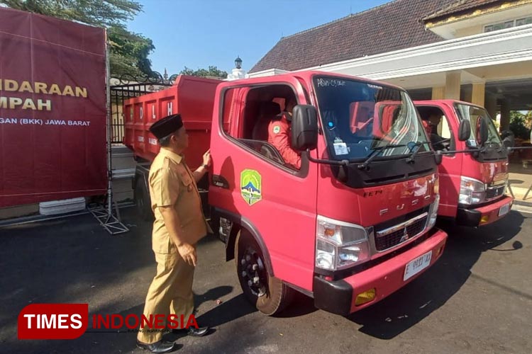 Dukung Program Kebersihan, Pemkab Majalengka Tambah Armada Pengangkut Sampah - TIMES Indonesia