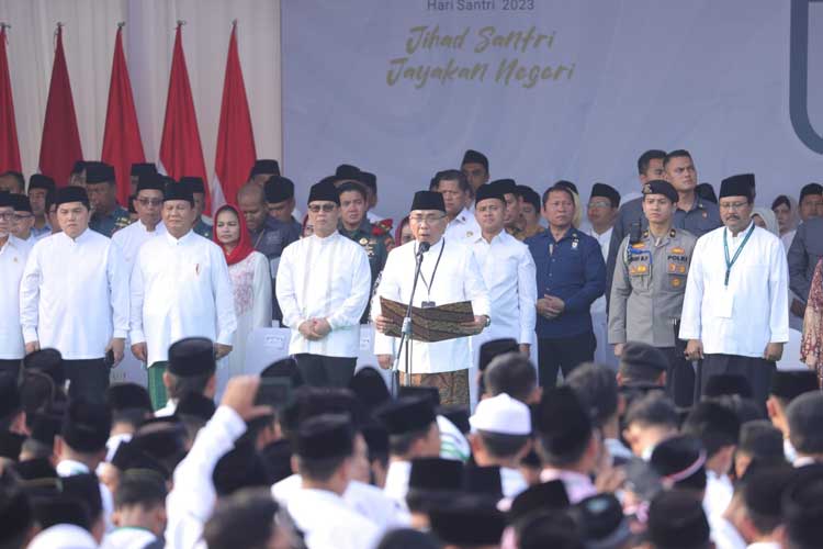 Haru, Suasana saat Ketum PBNU Bacakan Naskah Resolusi Jihad di Apel ...
