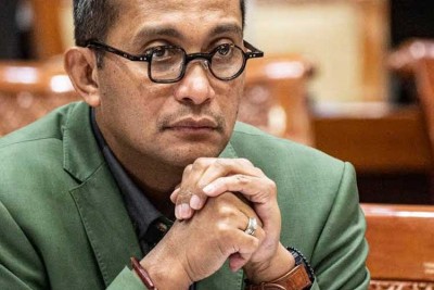 Sudah Jadi Tersangka Korupsi, Eddy Hiariej Hadiri Acara Pengukuhan Guru ...