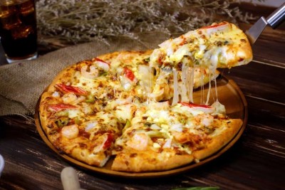 Eksplorasi Rasa Pizza Unik di Seluruh Dunia: Dari Daging Ular Hingga ...